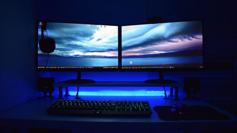 How to fix screen bleeding on a laptop?