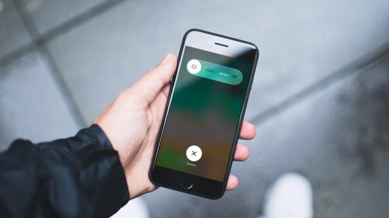 How to fix blue spots on your phone screen?