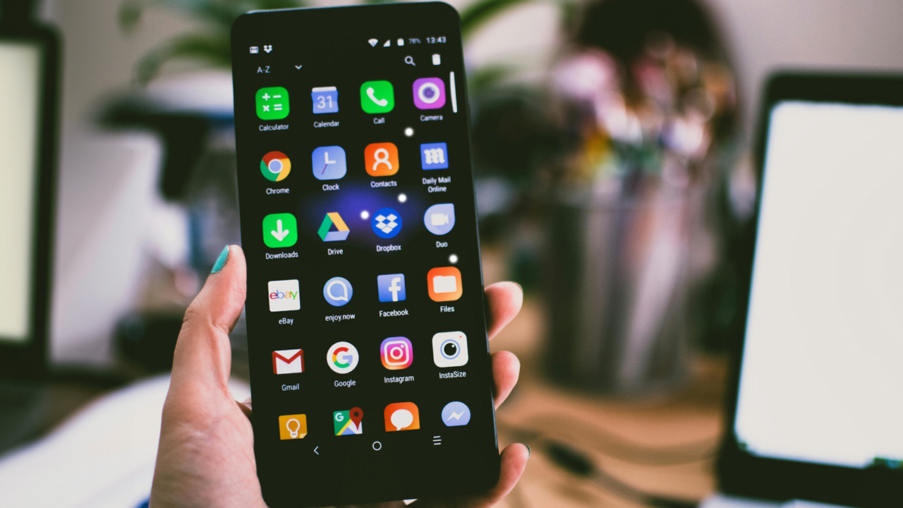 How to fix white spots on your phone's screen?